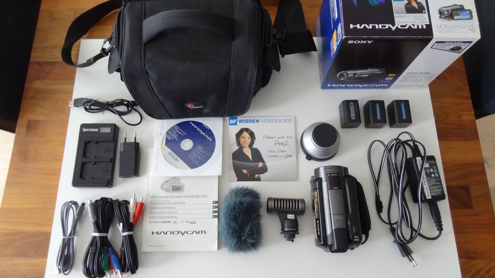 Sony Videokamera HDR-XR520 mit Zubehör | Kaufen auf Ricardo