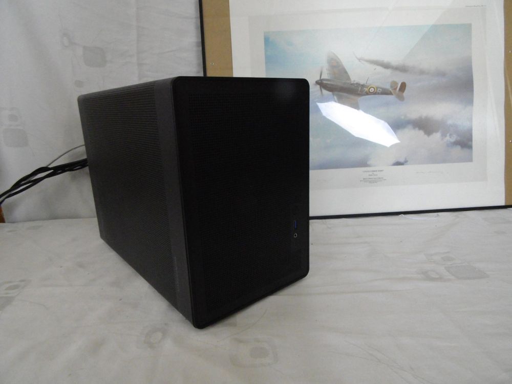 Mini AMD Gaming PC R5 RX 9060 XT 16 GB 32 GB 1 TB NVME - Neu (Neu und ...