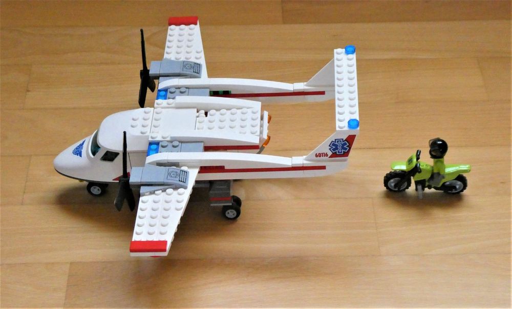 LEGO 60116, Ambulance Airplane (Rettungsflugzeug) | Kaufen auf Ricardo