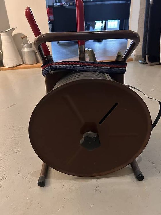 Cerclage palette (D'occasion) à Neuchâtel pour CHF 35 – retrait ...