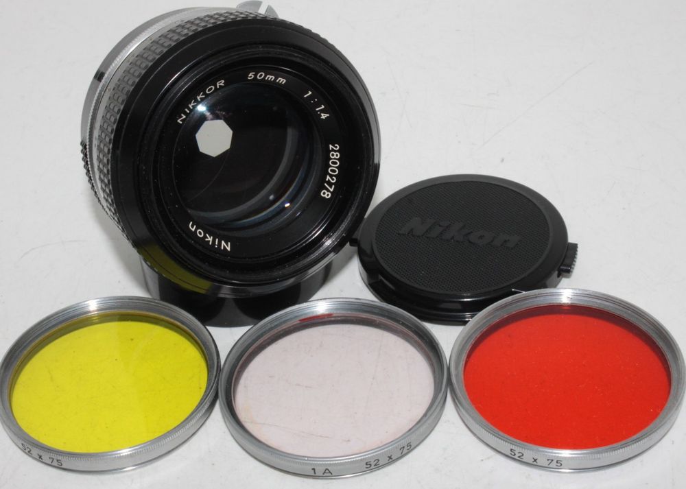 NIKON NIKKOR 1.4 / 50 mm + 3 Filter (Gebraucht) in Allschwil für CHF ...