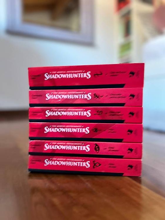 Shadowhunters - Set completo (Gebraucht) in Losone für CHF 50 – nur ...