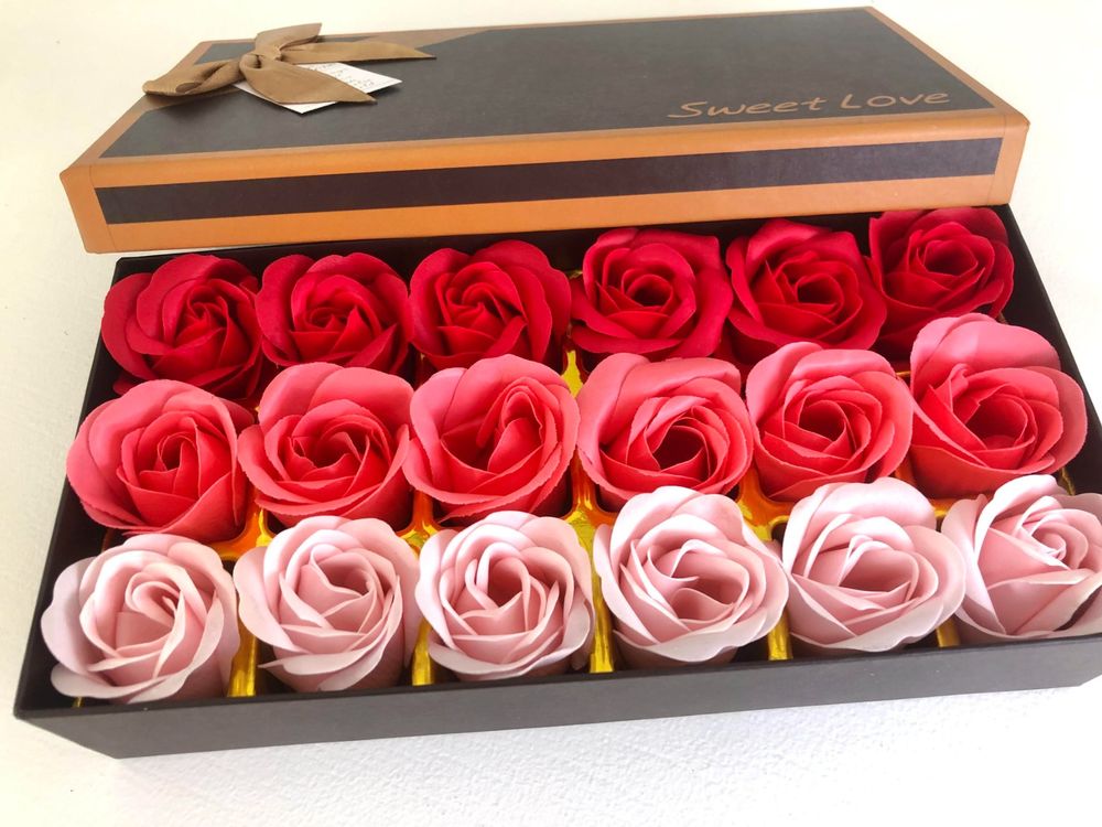 Geschenkbox Set Deko Rosen Duftrosen NEU | Kaufen auf Ricardo