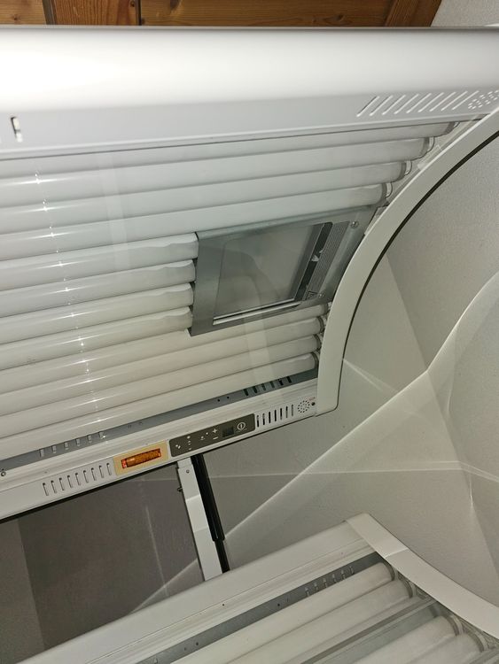 SOLARIUM MIT NEUEN RÖHREN COLLAGEN UND BRÄUNUNG | Kaufen auf Ricardo