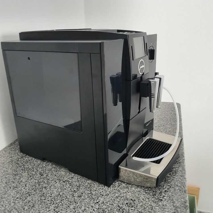 Jura F8 frisch revidiert (Gebraucht) in für CHF 300 – mit Lieferung auf Ricardo kaufen