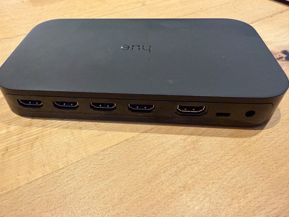 Philips Hue Play Sync Box inkl. Philips Hue Gradient (Gebraucht) in ...