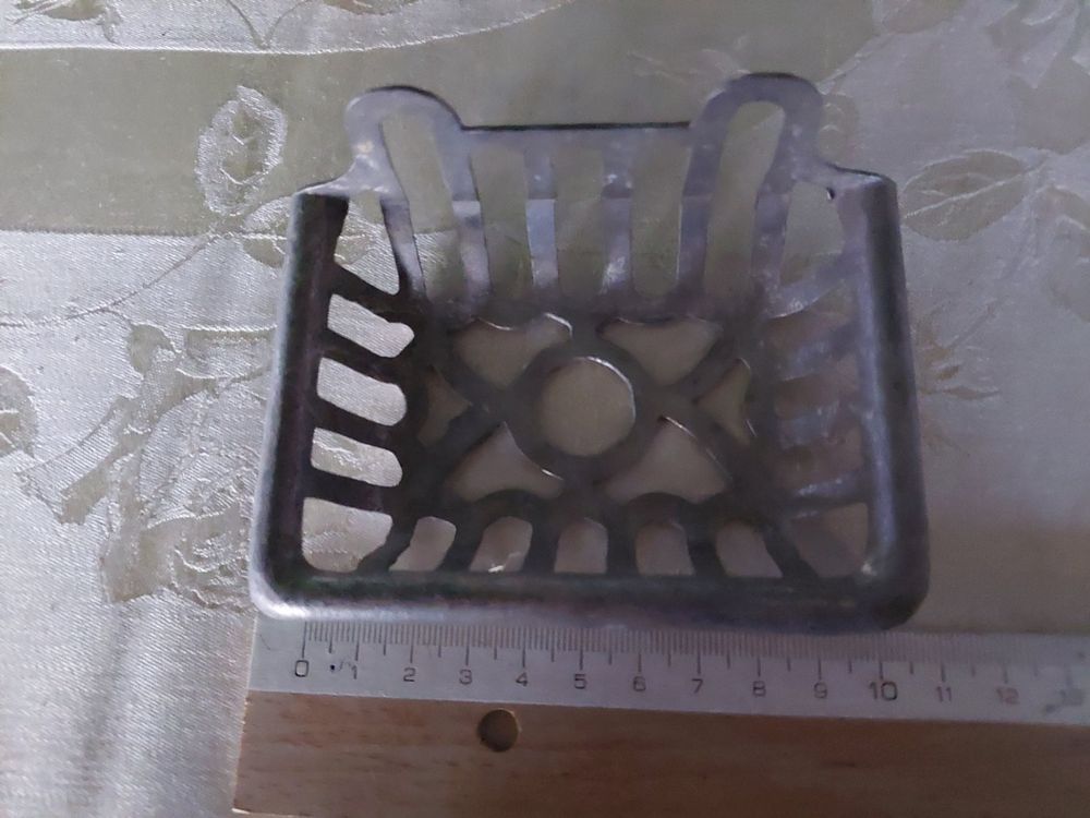 Antiker Alu-Seifenhalter | Kaufen auf Ricardo