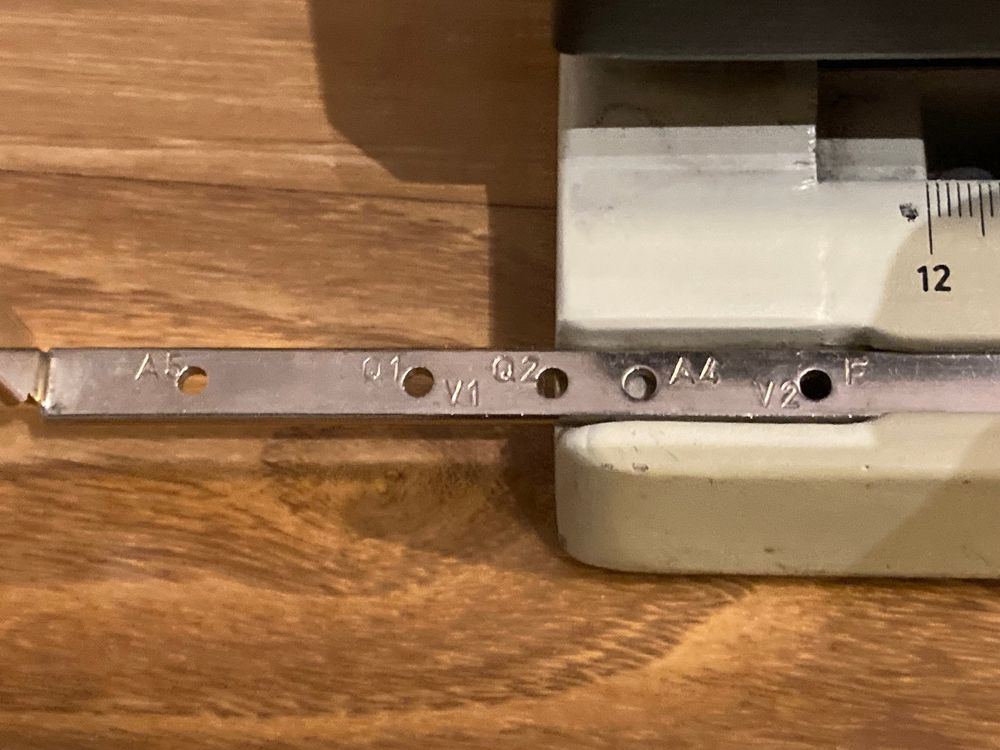 Locher - Leitz 5114 - Mehrfachlocher - 4 Loch einstellbar ! | Kaufen ...