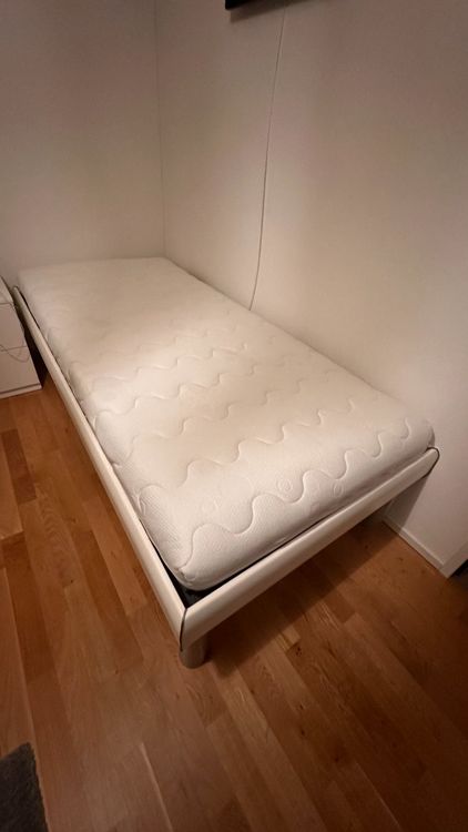 HASENA Kinderbett mit Lattenrost und Wendematratze (90x200) (Gebraucht ...