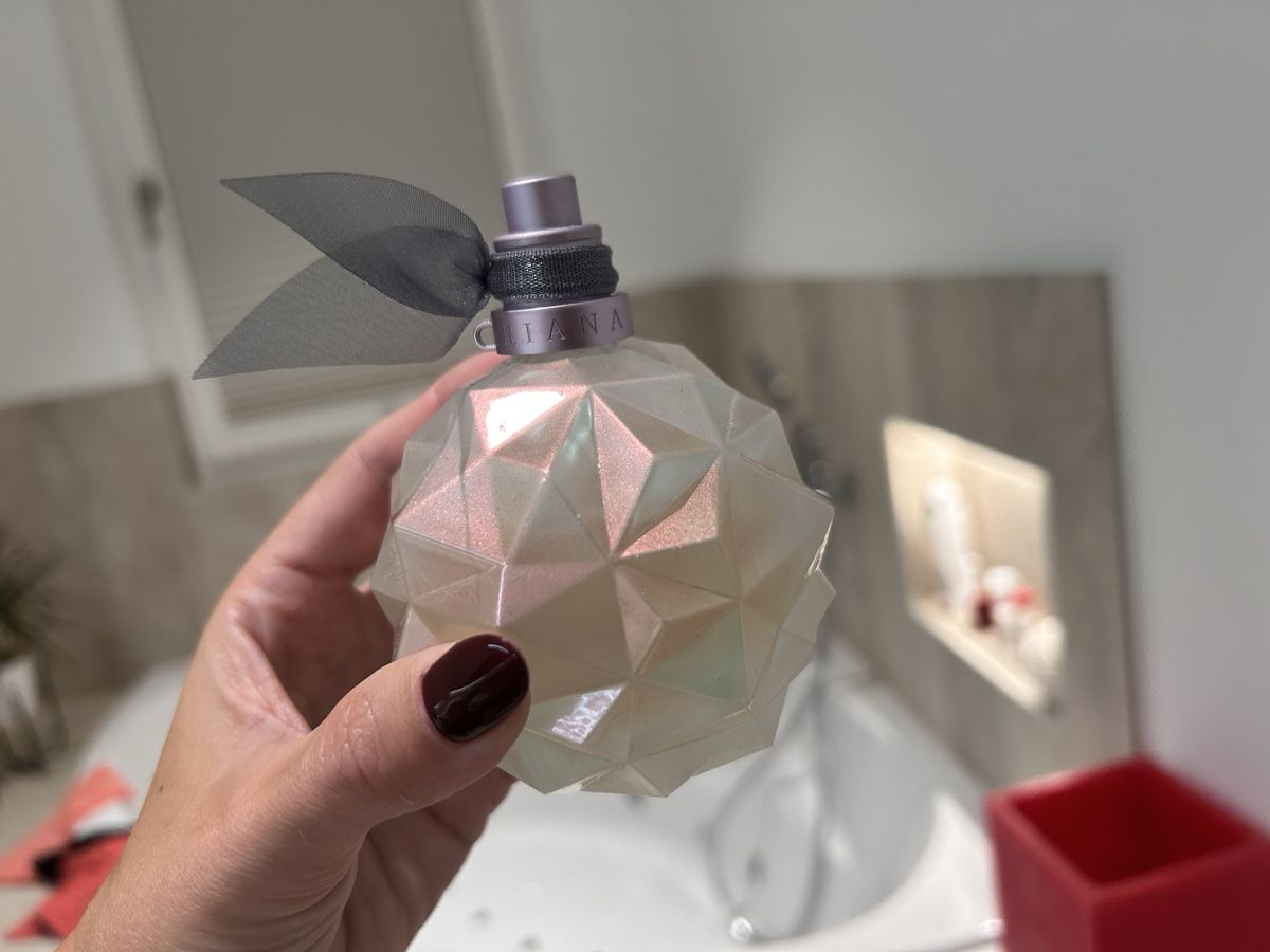 Ariana Grande Parfum Set,Moonlight & Ari ,je 100ml (Gebraucht) in ...