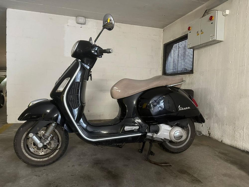 Vespa GTS 250 i.e (Defekt) in Zürich für CHF 1340 – mit Lieferung auf ...