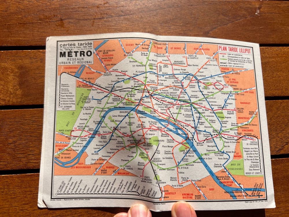 GUIDE PARIS CARTE TARIDE 1974 (Gebraucht) in Savigny für CHF 9 – mit ...