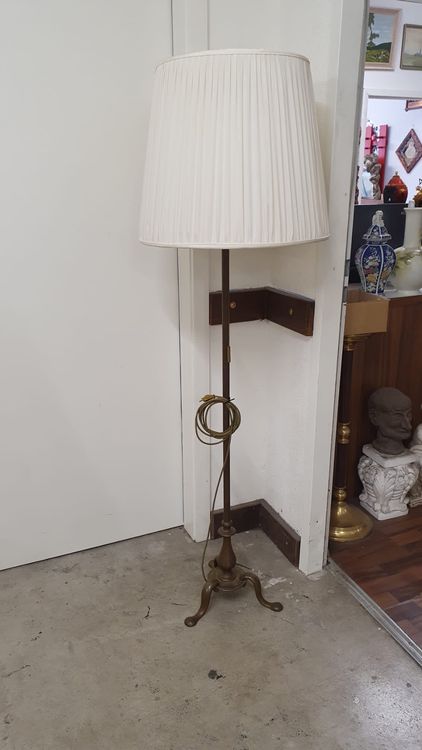 ALTE STEHLAMPE (Gebraucht) in Dietikon für CHF 50 – nur Abholung auf Ricardo kaufen