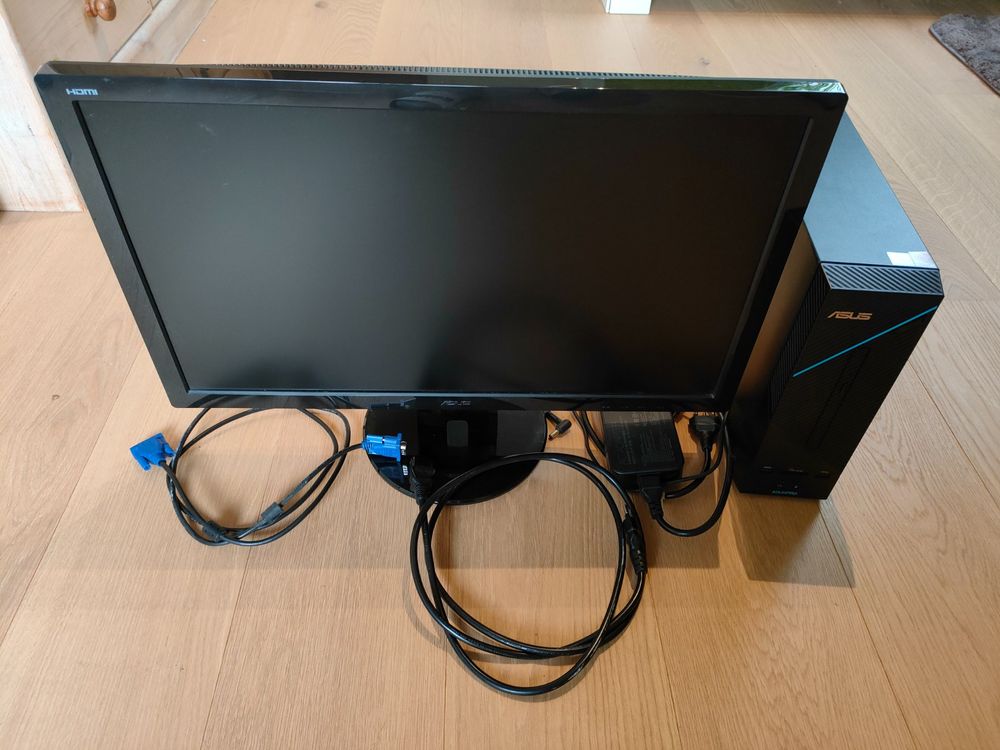 ASUS PC D320SF + Monitor VE247H (FHD, 23.6", Intel Core i5) (Gebraucht ...