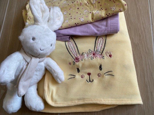 NEUES Baby Geschenk-Set Gr. 74 (Neu (gemäss Beschreibung)) in Staufen für CHF 22.5 – mit ...