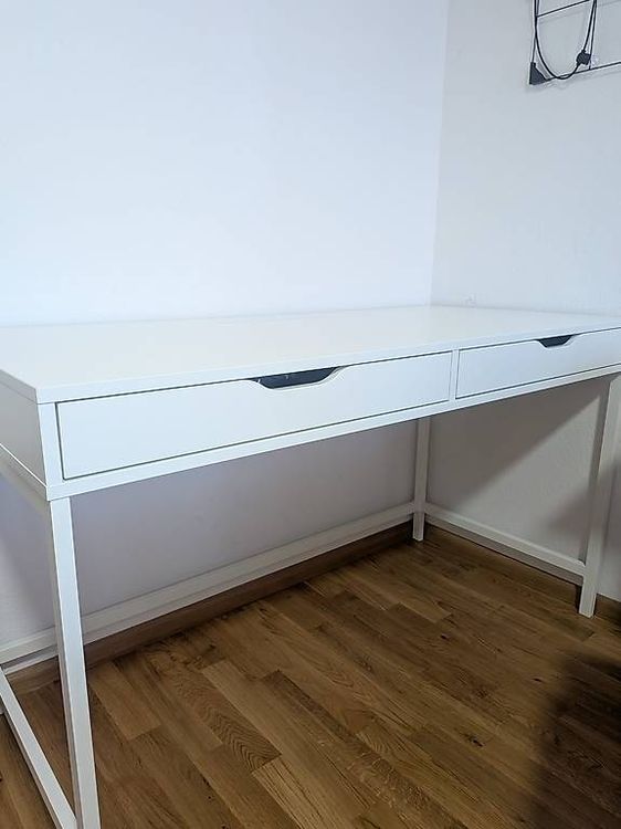 IKEA Alex Schreibtisch weiss, 132x58cm (Gebraucht) in Pratteln für CHF ...