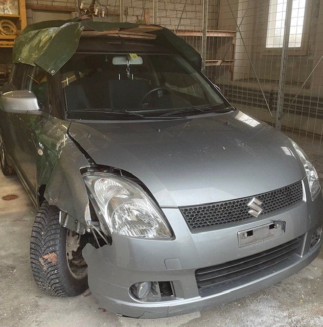 Suzuki Swift 1.5 Jg. 2006 grau met. Unfall (Defekt) in Herisau für CHF ...