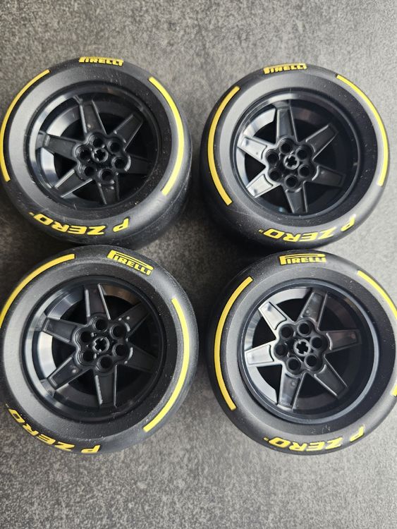 Lego Technic Ferrari SF-24 F1 Rennauto 42207 (Gebraucht) in Winterthur ...