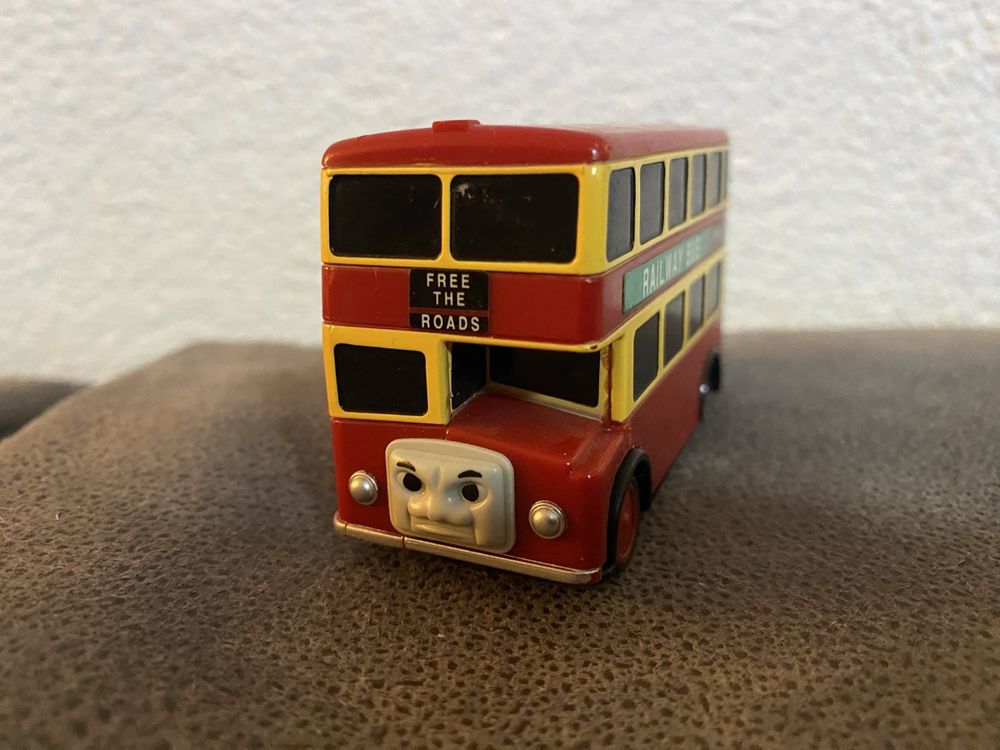 Tomy Red Bulgy Bus Britt Allcroft Thomas (Gebraucht) in Zürich für CHF ...