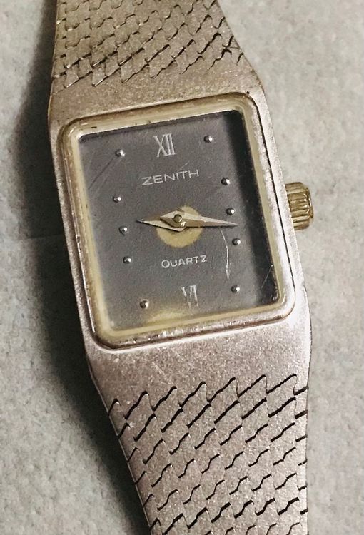 ZENITH Damenuhr Swiss-Made ( Quartz / 17 mm ) (Gebraucht) in Oftringen für CHF 9 – nur Abholung ...