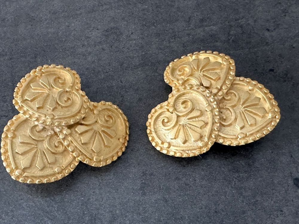 Mehrfach 22 Karat vergoldete Ohrclips im byzantinischen Stil (Neu (gemäss Beschreibung)) in ...