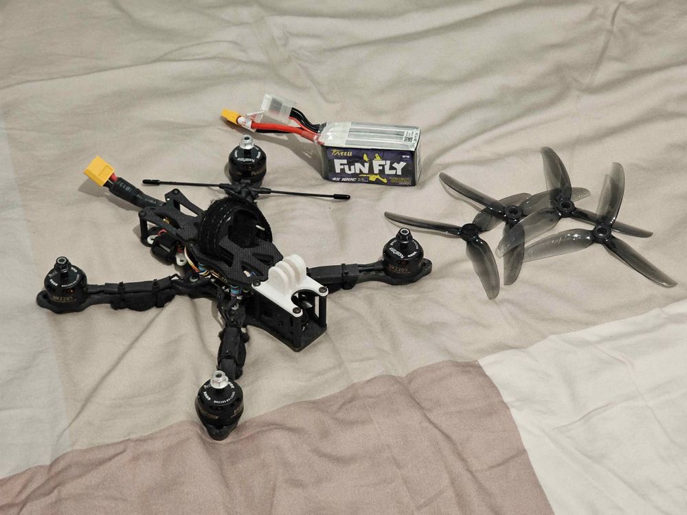 Drone FPV 5 pouces TBS Crossfire | Kaufen auf Ricardo