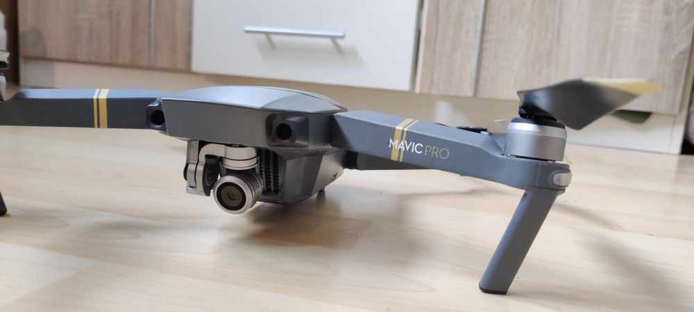 DJI Mavic Pro Fly More Bundle (743 g, 12 Mpx) | Kaufen auf Ricardo