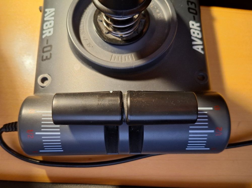 Joystick Saitek AV8R-03 (Gebraucht) in Brunnen für CHF 9 – mit ...