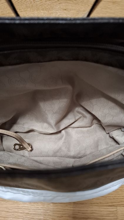 Michael Kors Jet Set Medium Logo Pocket Tote (Gebraucht) in Altenrhein ...