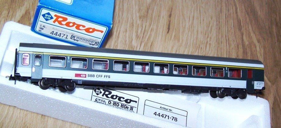 Roco 44471 Personenwagen SBB 1. Klasse Einheitswagen IV (Gebraucht) in Brüttisellen für CHF 25 ...