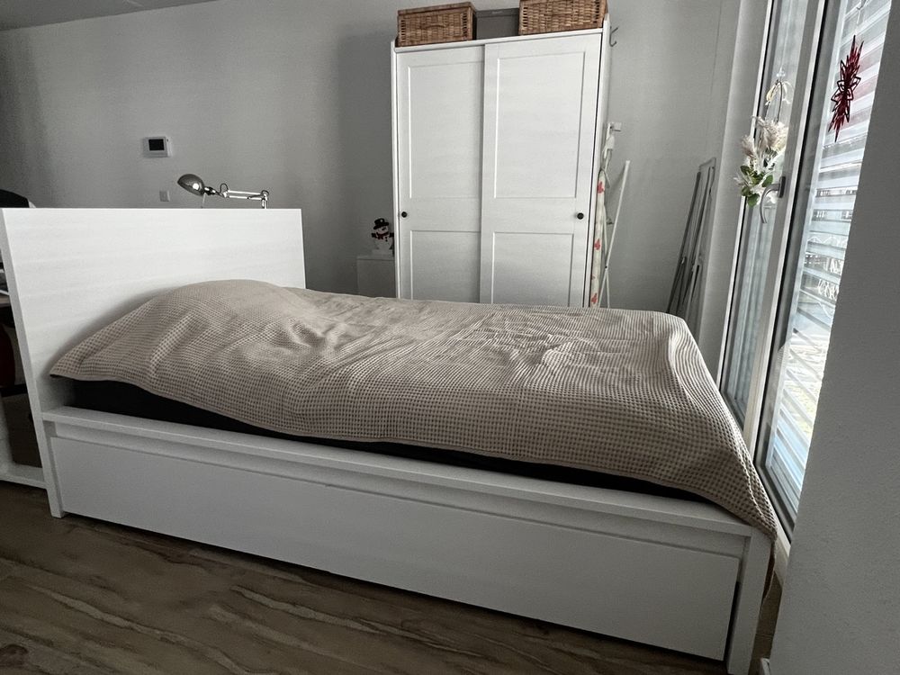 Modernes Bett - Fast neu! | Kaufen auf Ricardo