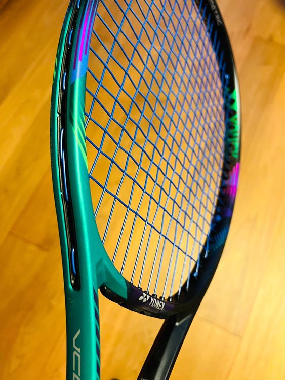 Wawrinkas Yonex VCore Pro 97 (2022), Tennisracket | Kaufen auf Ricardo