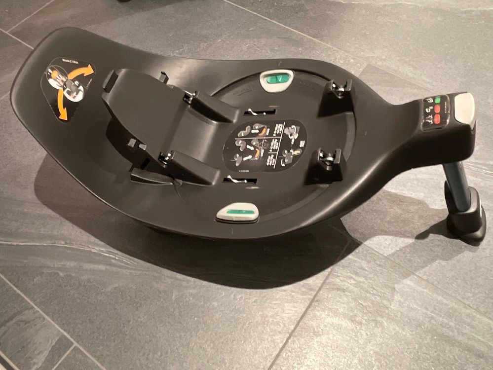 Cybex - Base Z Black-black | Kaufen auf Ricardo