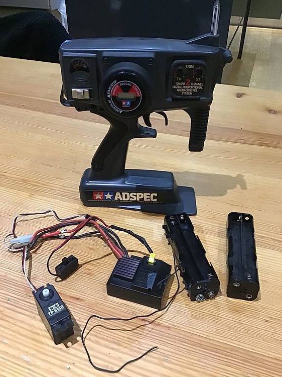Tamiya ADSPEC RC + C.P.R. UNIT + servo (Defekt) in Piandera Paese für ...