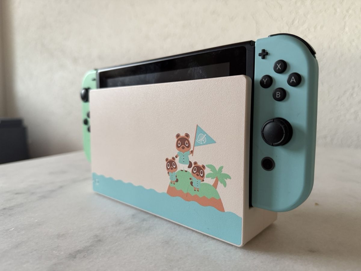 Nintendo Switch Animal Crossing Edition - Top Zustand! (Gebraucht) in ...