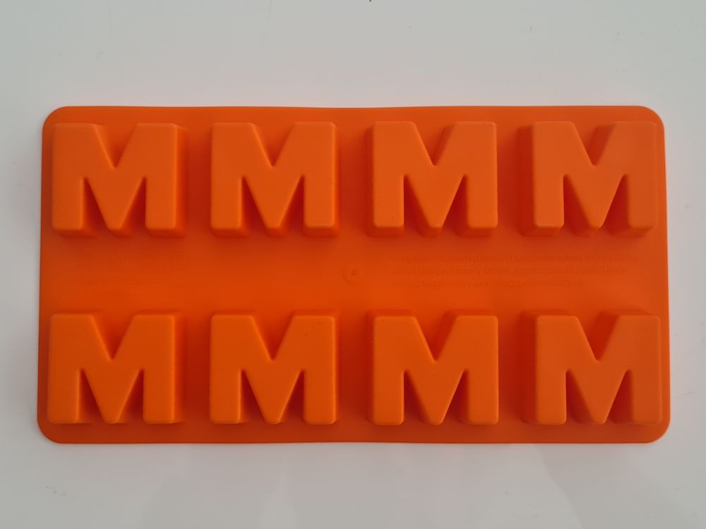 Migros | M Eiswürfelform (Neu (gemäss Beschreibung)) in Dietikon für ...
