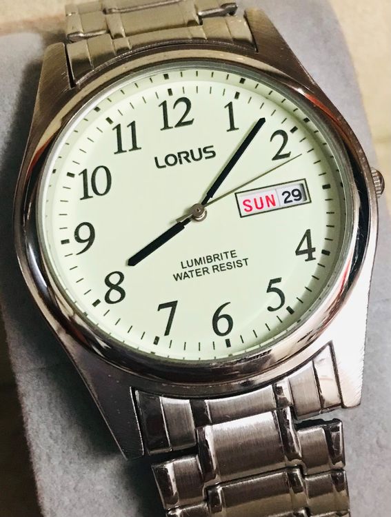 LORUS Day-Date Herrenuhr ( Quartz / 40 mm ) (Gebraucht) in für CHF 17 ...
