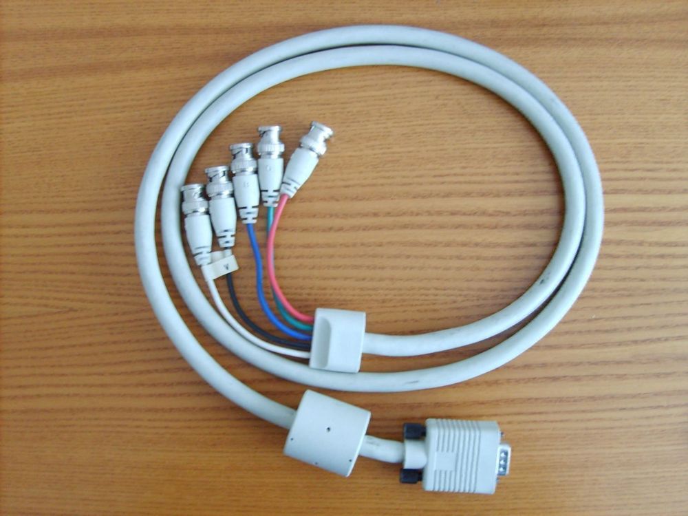 VGA Komputer-Kabel AWM 2919 VW-1 VHRGB (Gebraucht) in Zürich für CHF 3 ...