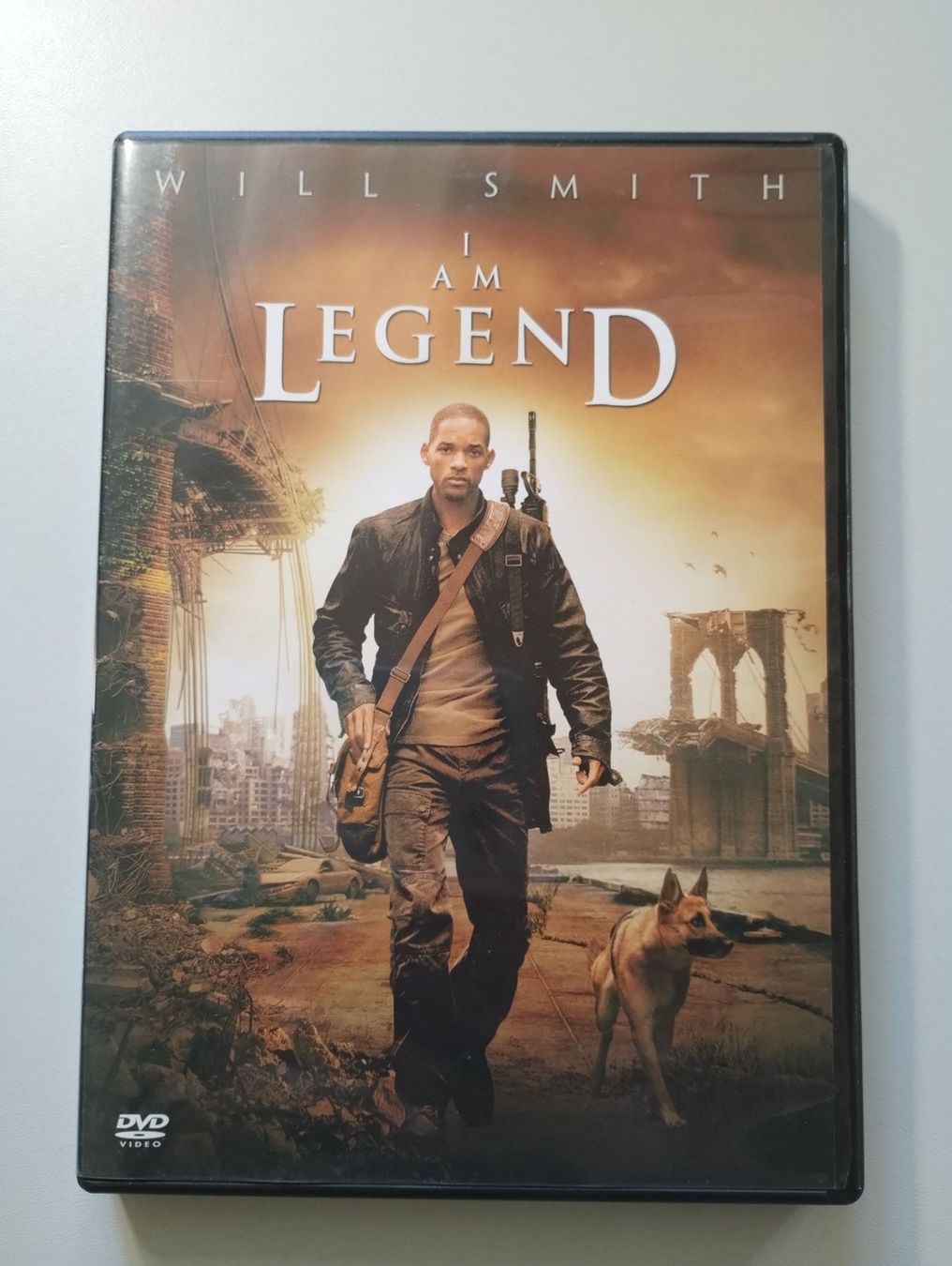 DVD - I am Legend - Versand A-Post nur CHF 2.50! (Gebraucht) in ...