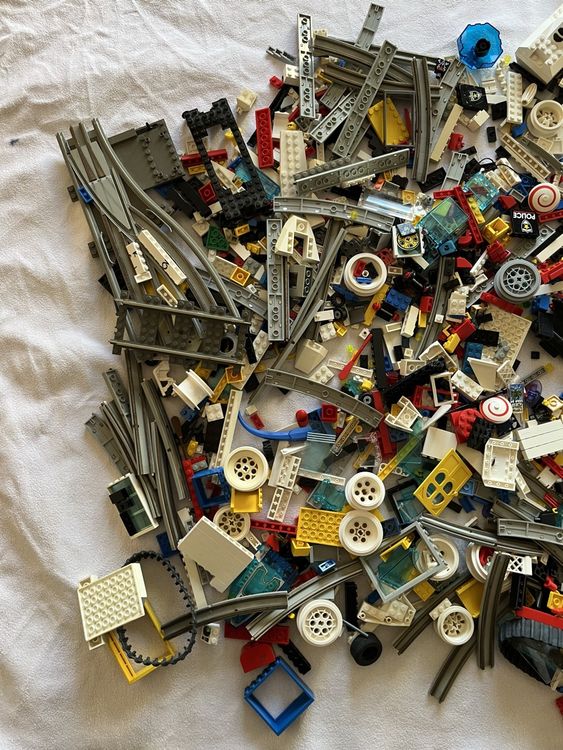 Lego vrac 3-3.5kg (D'occasion) à St-Cierges pour CHF 7 – avec livraison ...