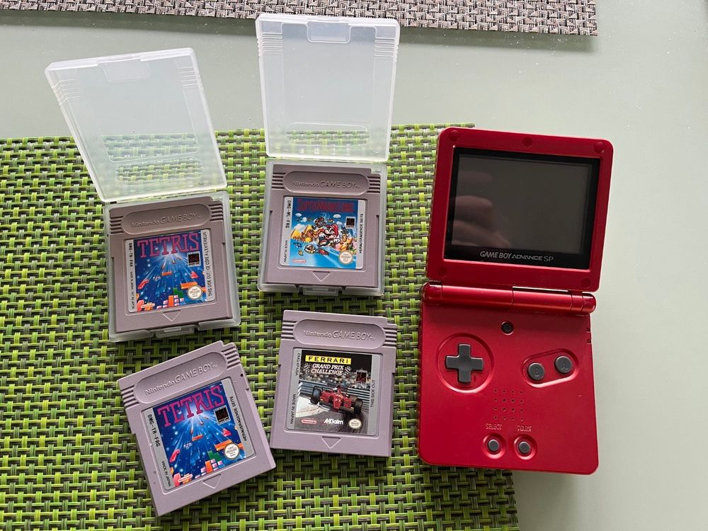 Original Nintendo GameBoy Advance SP inkl. 4 Spiele (Gebraucht) in ...