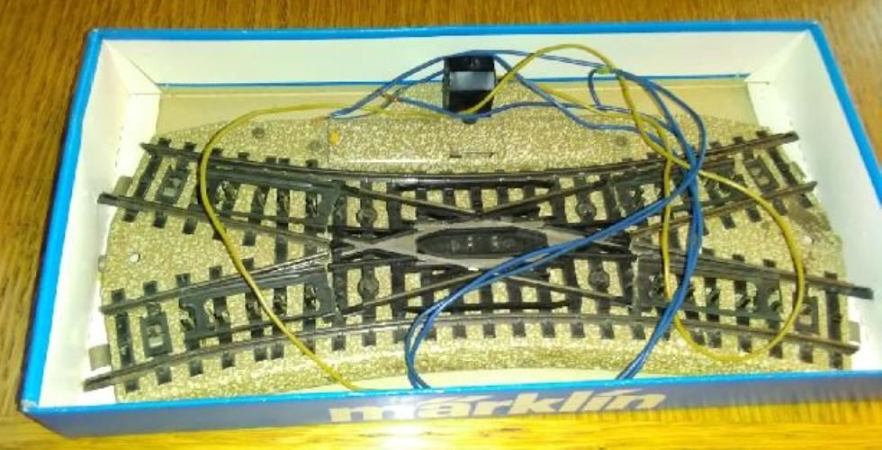 Märklin 5128 / Doppelte Kreuzungsweiche (Neu und originalverpackt) in ...