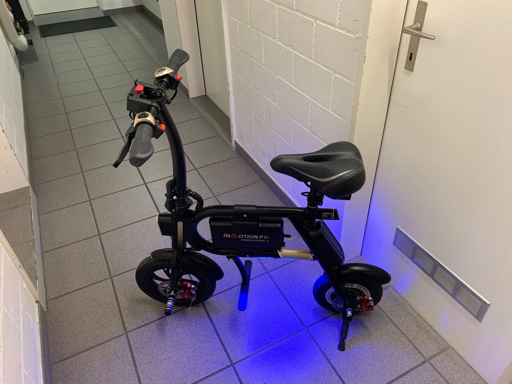 Elektro Scooter InMotion P1F | Kaufen auf Ricardo