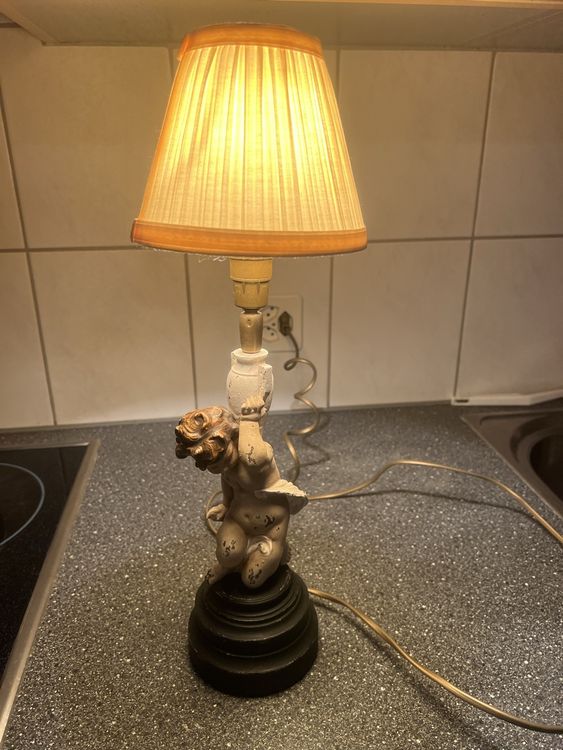 Schöne antike Nachttischlampe Engel | Kaufen auf Ricardo
