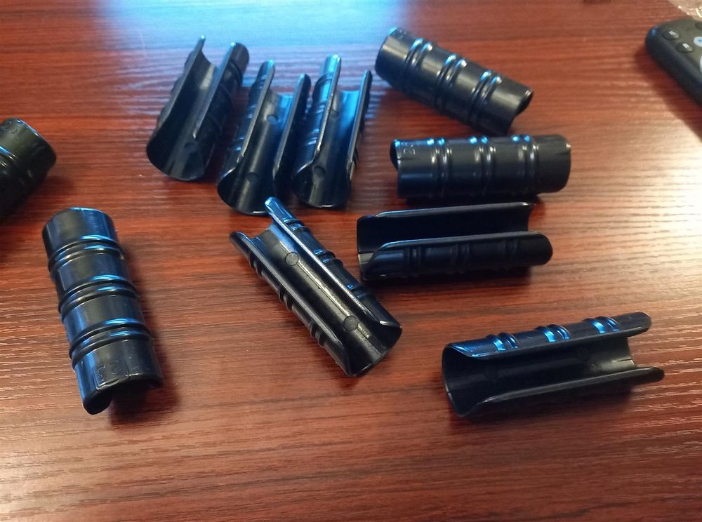 Set 100x Klemmen Fixierung auf 25mm Rohr/fixation sur tuyau | Kaufen ...