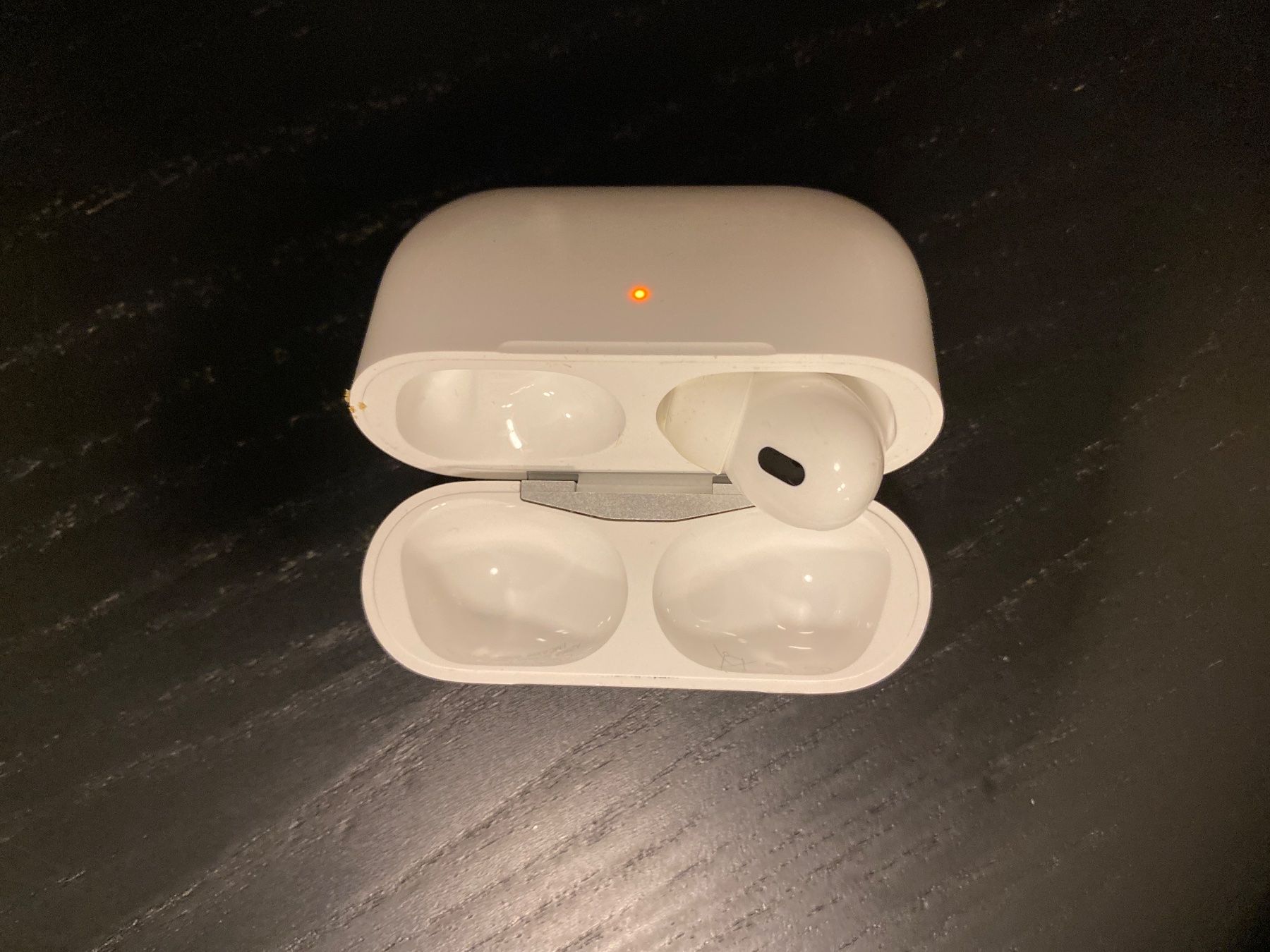 AirPods Pro 2nd Generation (nur linker AirPod! + Case) (Gebraucht) in ...