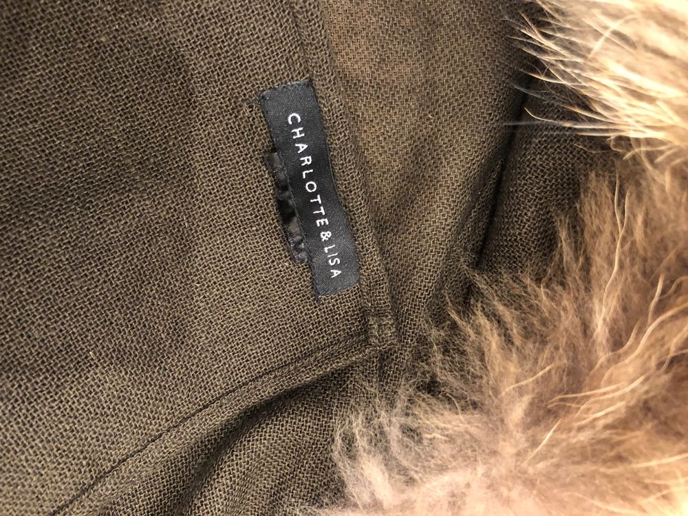 Schal mit Kapuze und Fell | Kaufen auf Ricardo