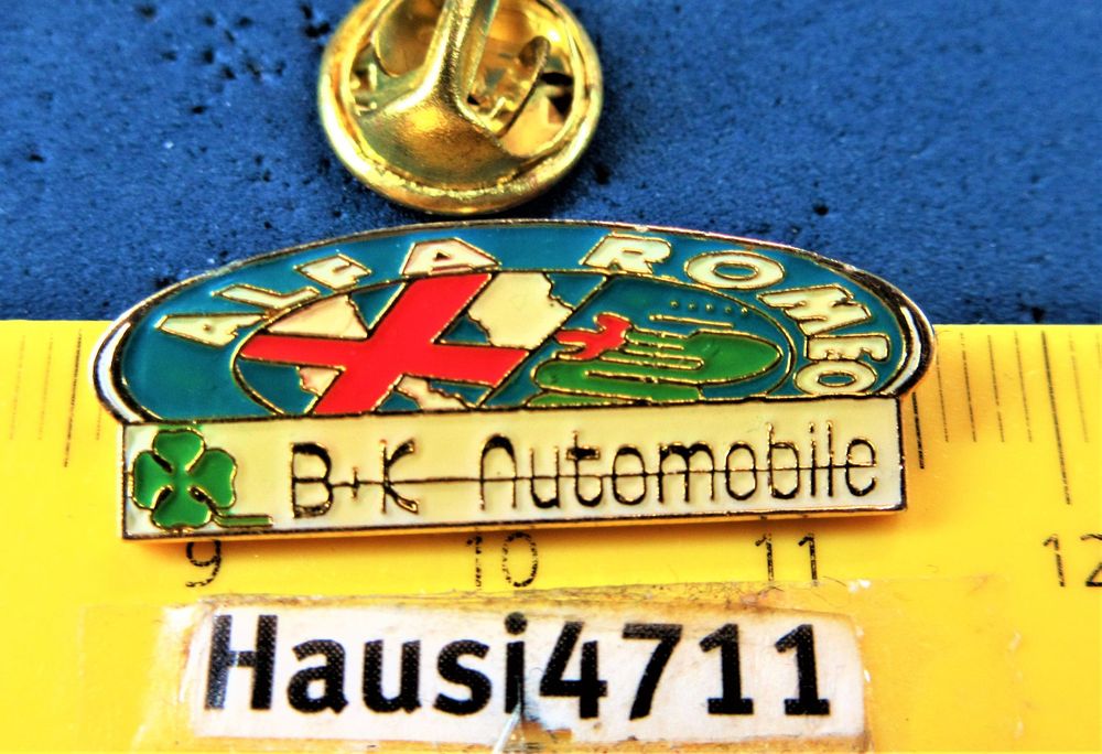 PIN ALFA ROMEO GARAGE GOLDIG GLASIERT | Kaufen auf Ricardo