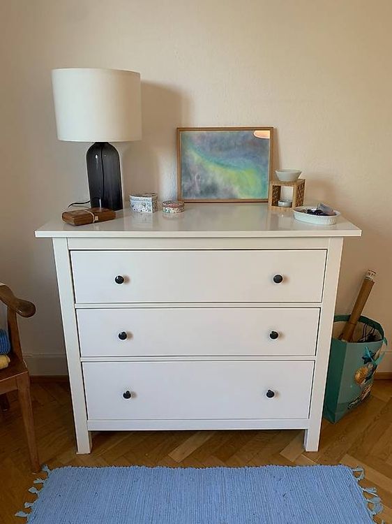 Elegantes Hemnes Kommode Mae Bild