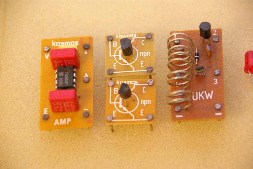 Elektronik Bauteile - wie auf den Bildern (Gebraucht) in Herisau für ...